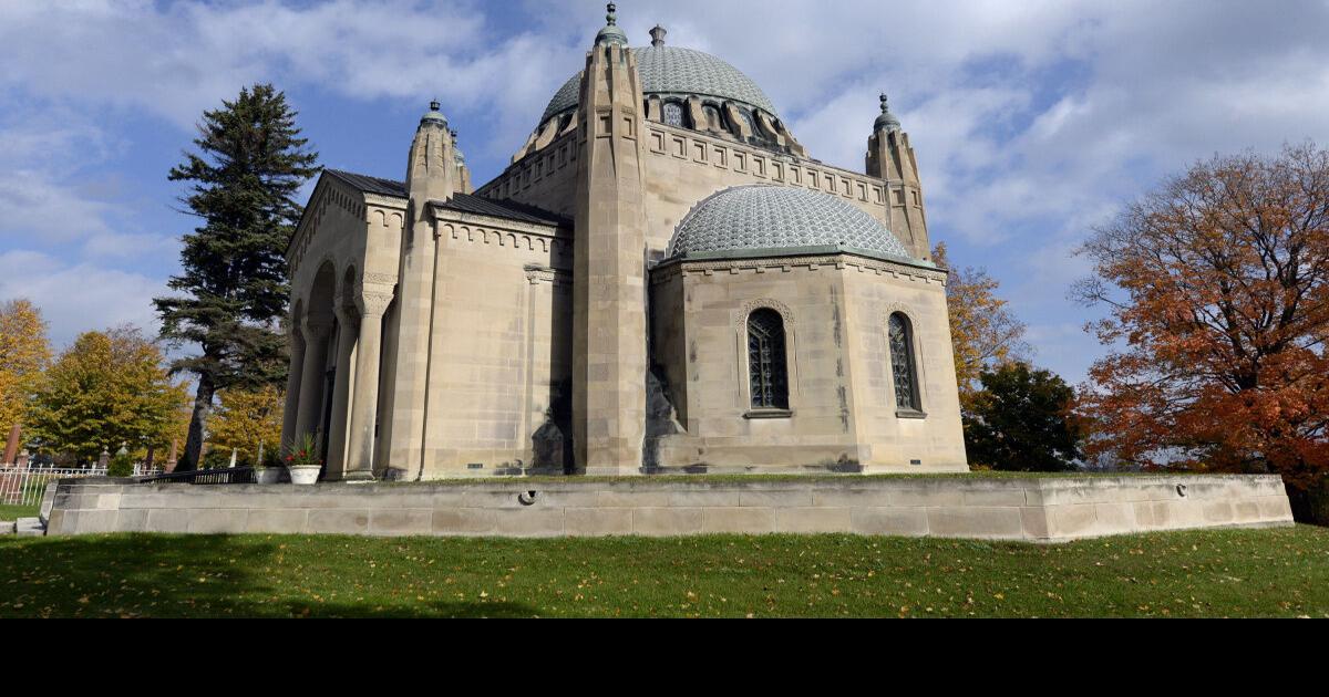 Uxbridge struggles to repair former Toronto mayor's grandiose mausoleum