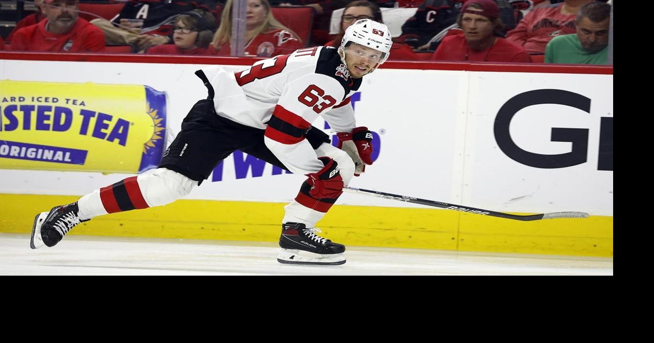 Devils forward Jesper Bratt gets 8-year, $63M extension