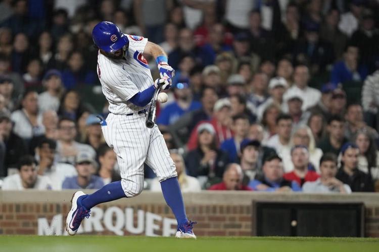 Swanson sparks 6-run 6th, Cubs rally to beat Pirates 10-6
