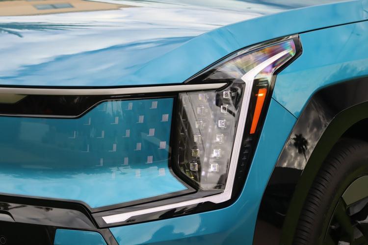 2024 Kia EV9 packs in seven passengers in comfort