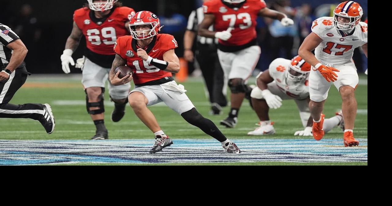 Beck throws 2 TD passes and No. 1 Georgia manhandles No. 14 Clemson 34-3