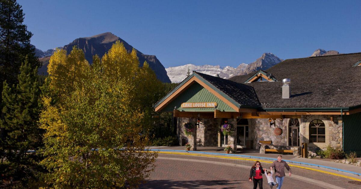 Fare Deals: Lake Louise Inn promotes Walk-Amongst-the-Larches package