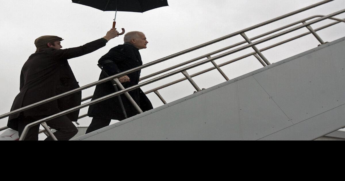 Layton tries to chip off old Bloc support