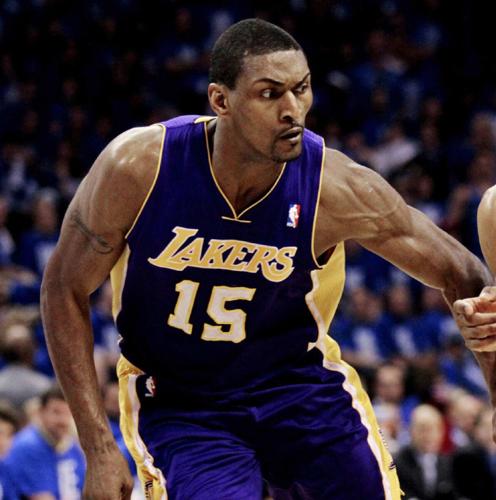 Metta World Peace turns into a weatherman in Vancouver