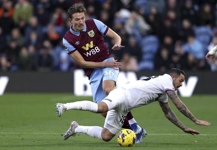 Burnley still searching for its first EPL point at home after 2-1 defeat to West Ham