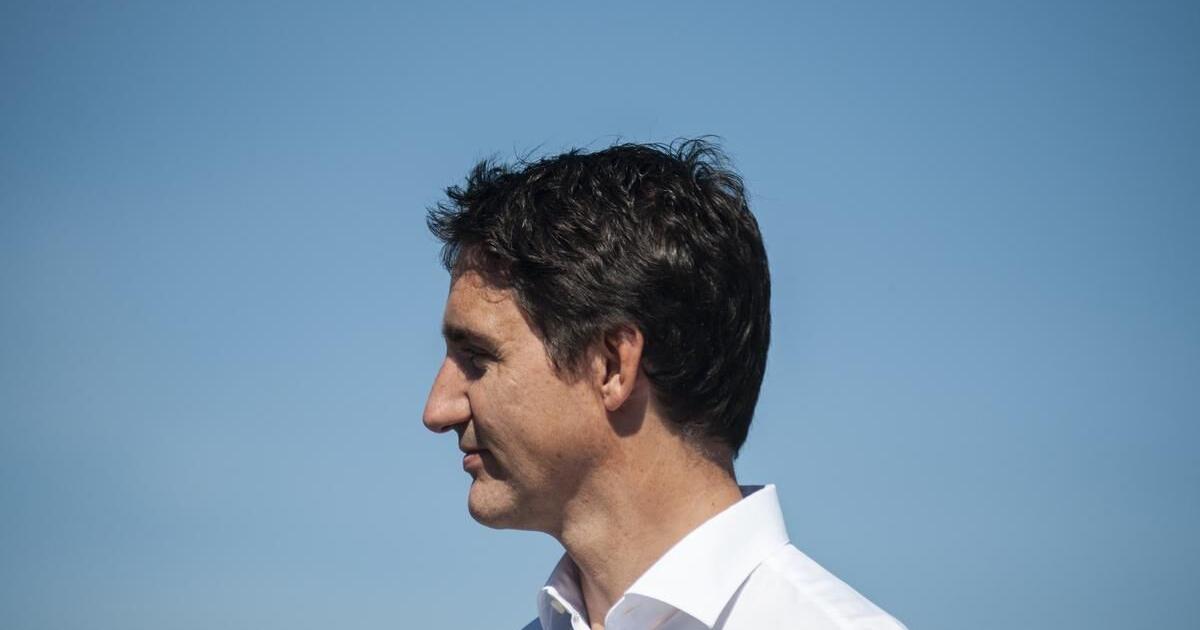 Justin Trudeau bungee jumps from 200 feet cliff