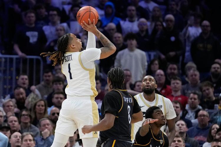 Scott's deep 3-point bomb sends Akron past Toledo, 79-76 for 3rd ...