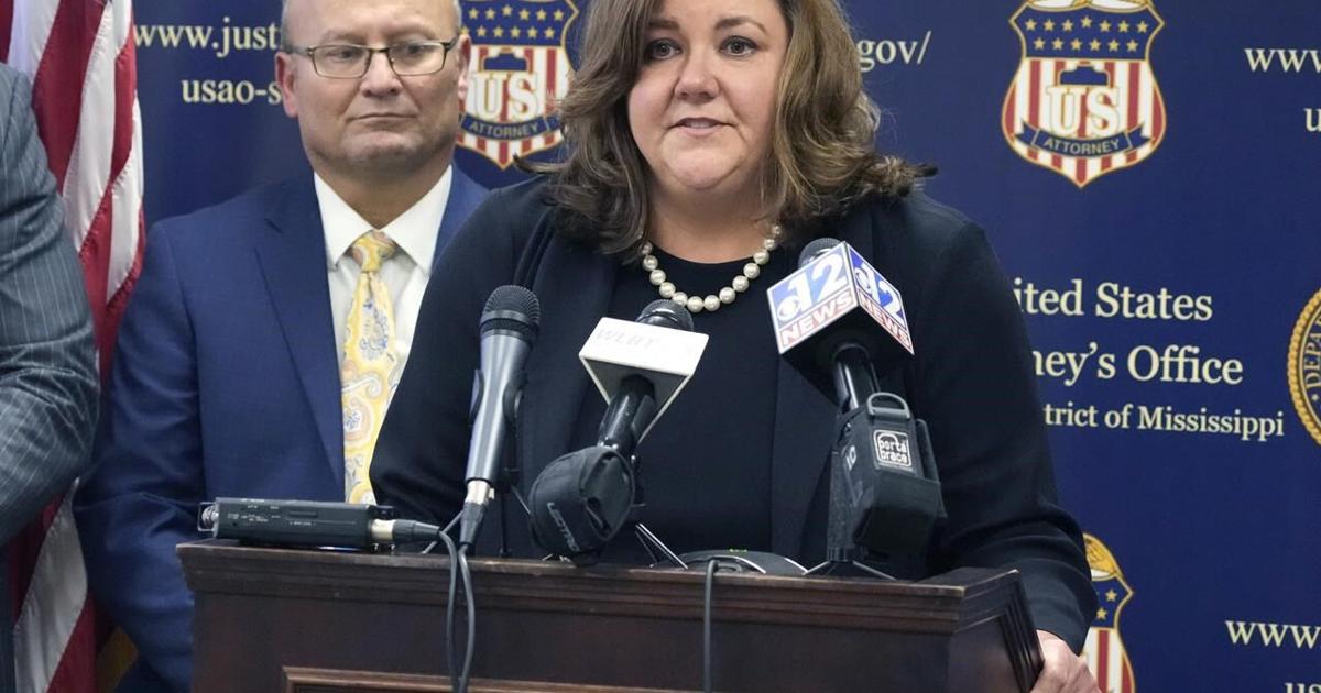 White Ex Officers In Mississippi Plead Guilty To Racist Assault On 2