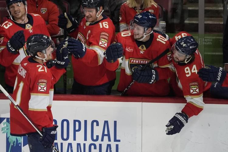 Stolarz helps Panthers blank Senators 2-0