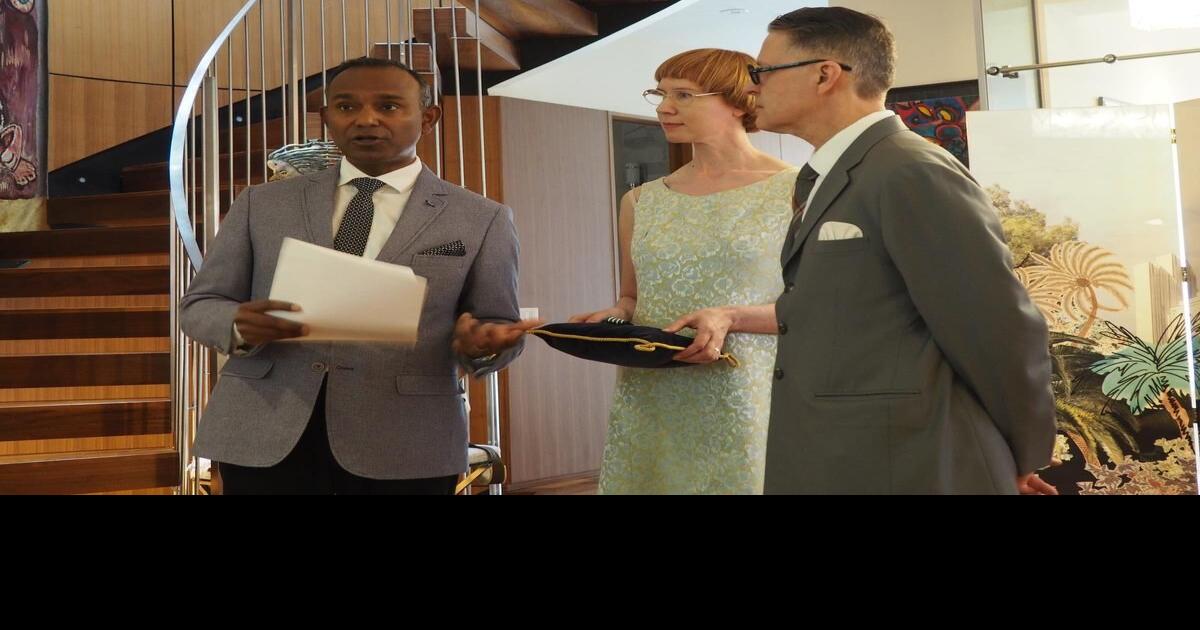 Celebrated Canadian cartoonist Seth receives French Chevalier honour