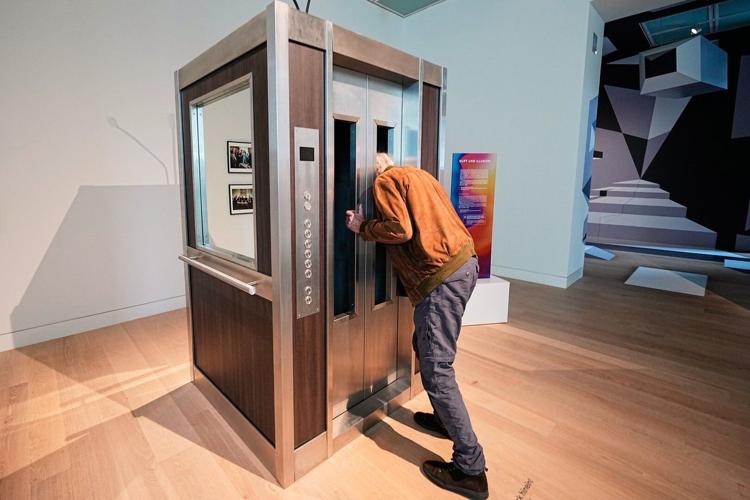 German scents exhibition combines 1,000 years of fragrances with art ...