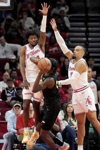 Green scores 41, Rockets beat Jazz 147-119 for eighth straight victory