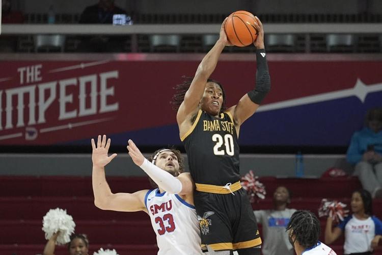 Oquendo's 20 leads 7 SMU players in double figures; Mustangs beat Alabama St. 101-72