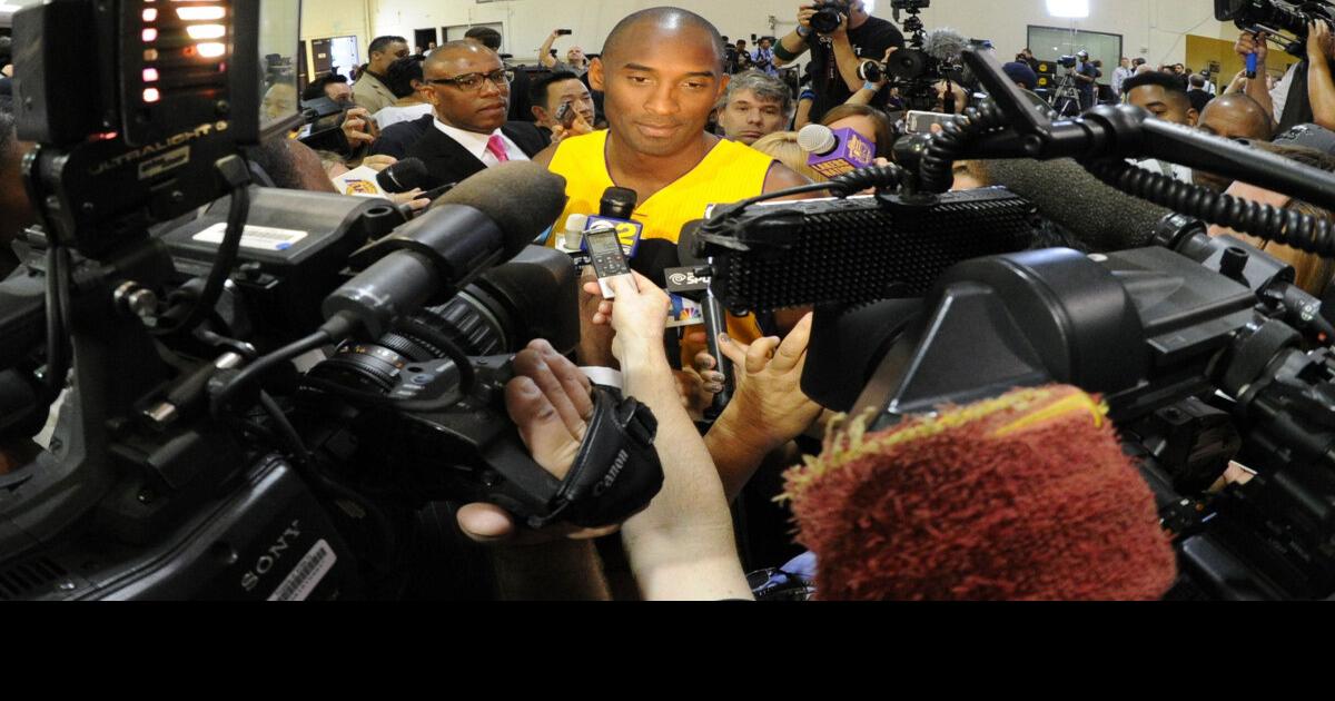 Kobe Bryant leaves L.A. Lakers to go to Germany for blood platelet therapy