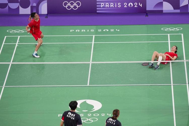 Huang Ya Qiong wins badminton gold at the Paris Olympics, and then says ...