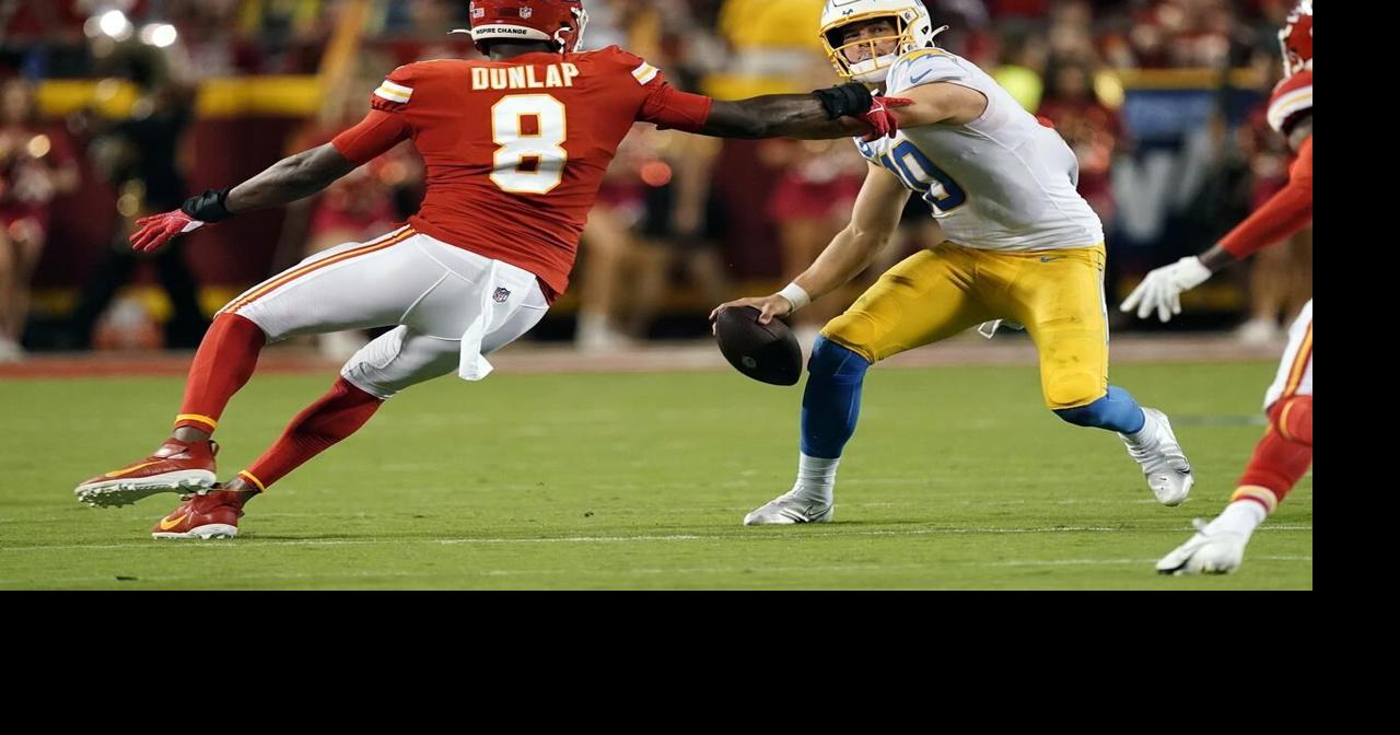 Chargers’ Herbert day-to-day with fractured rib cartilage