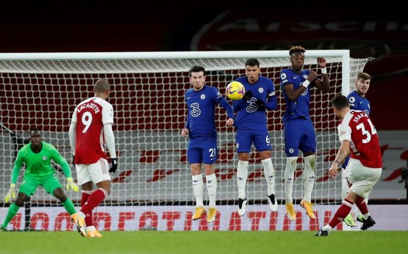 Arsenal lifts gloom with 3-1 win against Chelsea in EPL