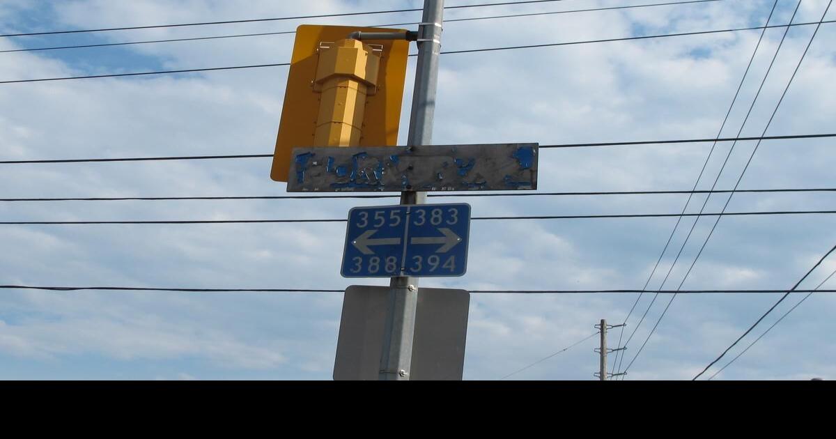 Crumbling sign makes Horner Ave. a no-name street