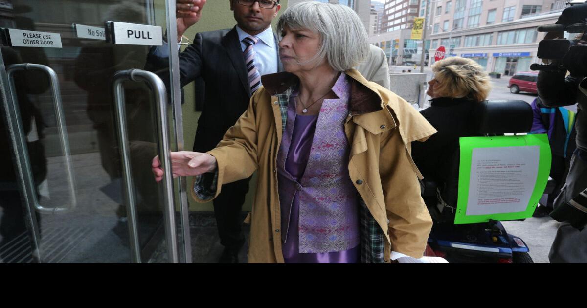 Supporters of Toronto ombudsman win at council