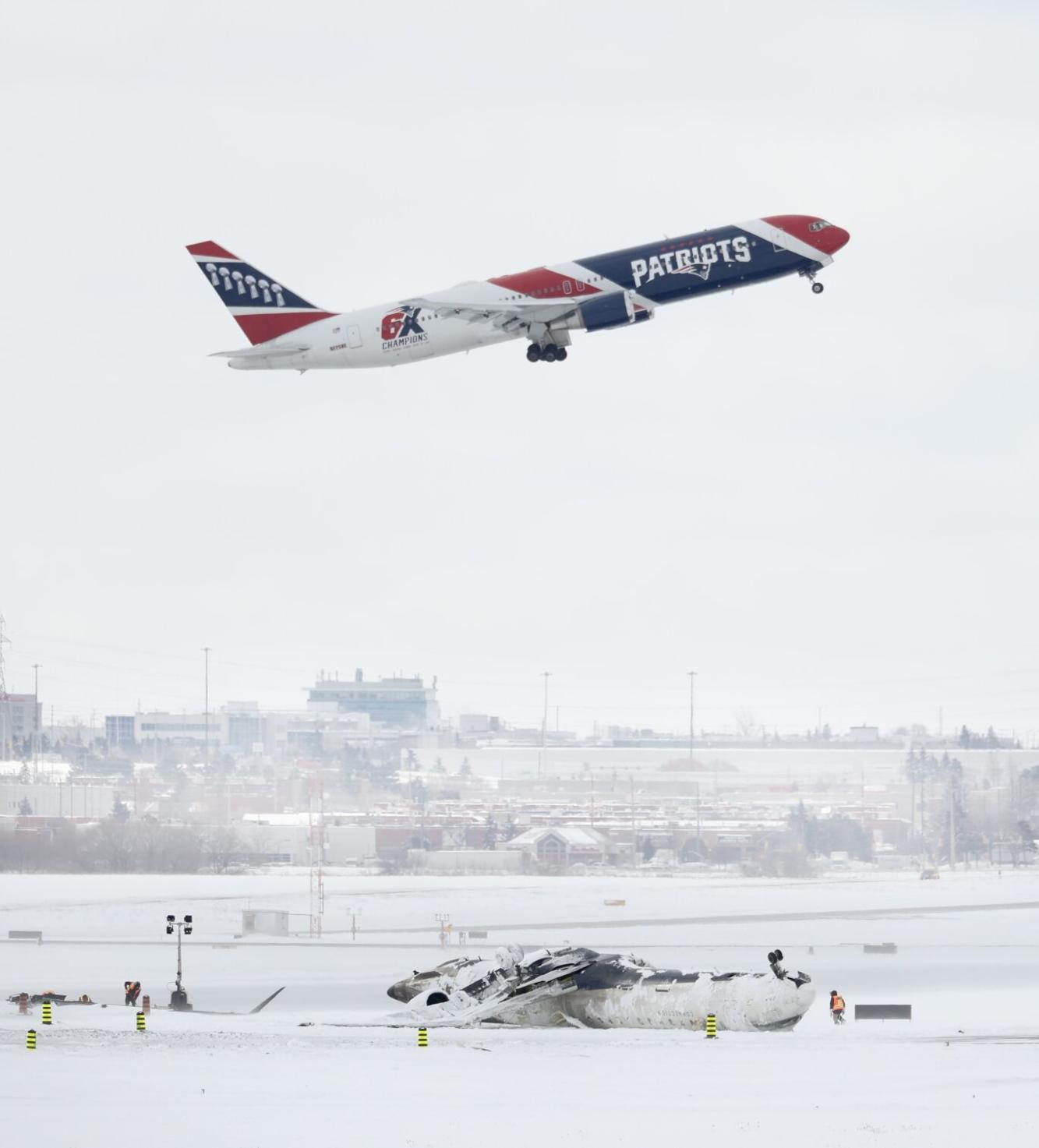 Toronto plane crash: Delta crash investigation begins