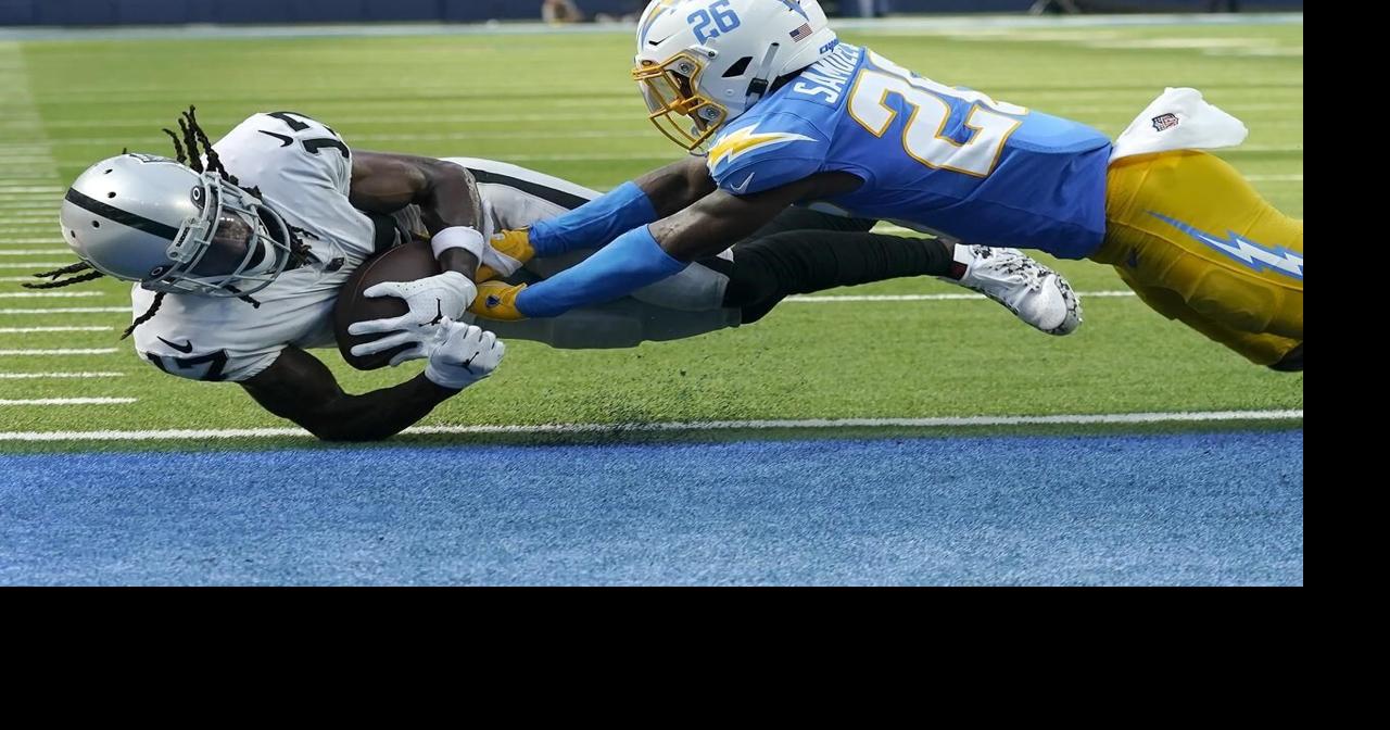 Carr-Adams connection shines, but can’t snag win for Raiders