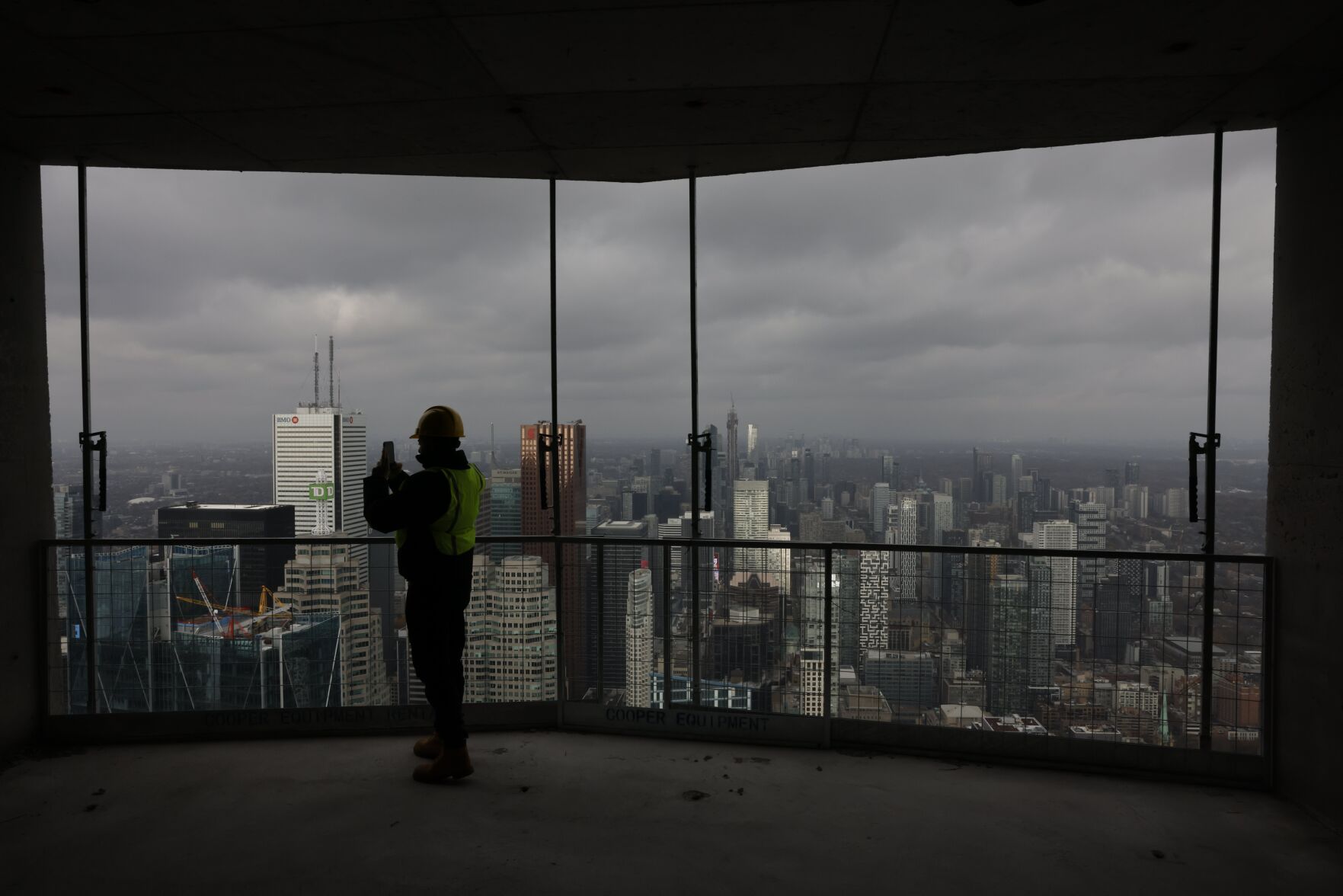 See the 100-storey view from Canada’s tallest skyscraper