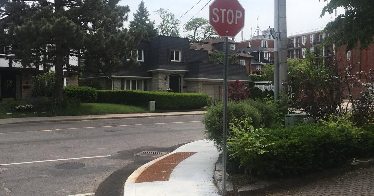 Misplaced stop sign is now in a better place