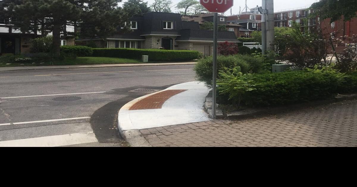Misplaced stop sign is now in a better place