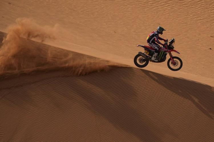 Lategan's late trouble gifts Dakar Rally stage seven to Ekström