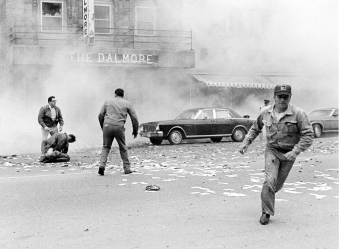 From the Archives: 1,000 see bank robber blown to bits