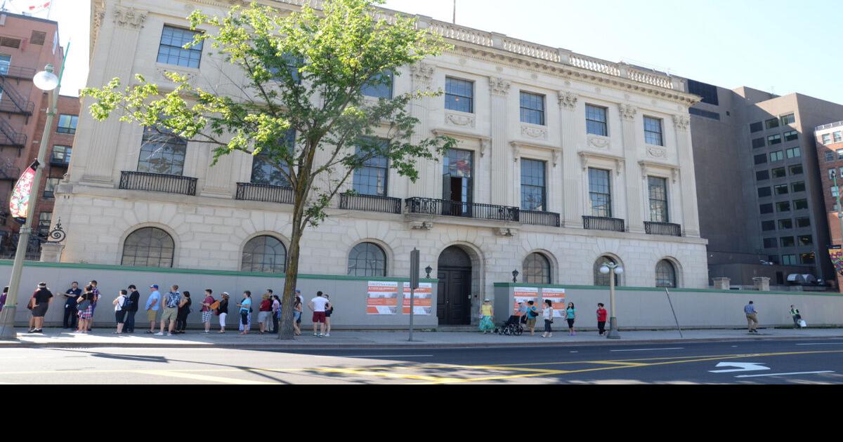 Build a Portrait Gallery of Canada in the old American Embassy: Editorial