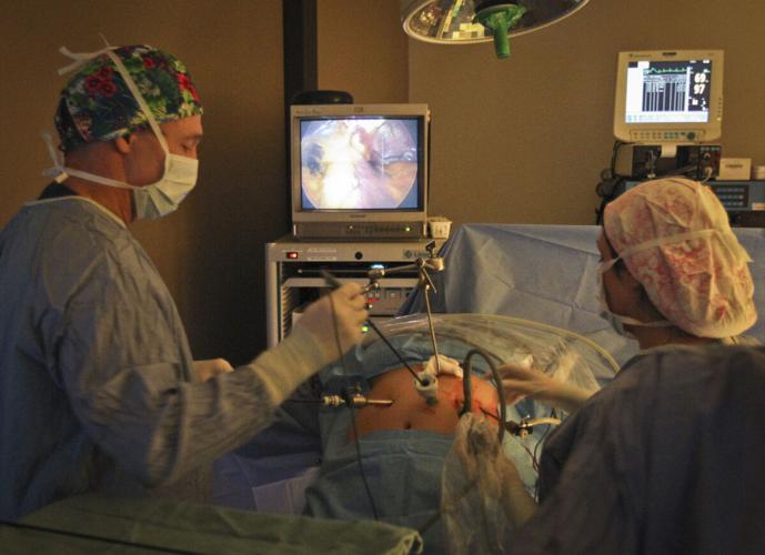 Big bucks, few controls in the Wild West of weight loss