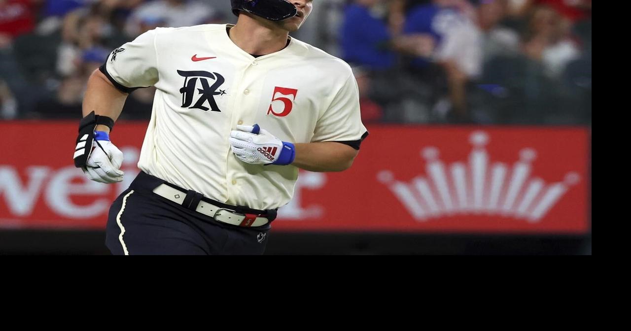Rangers All-Star SS Seager leaves game against former team after ...