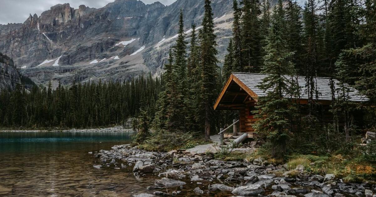 Book Review: Adam Sternbergh’s domestic thriller ‘The Eden Test’