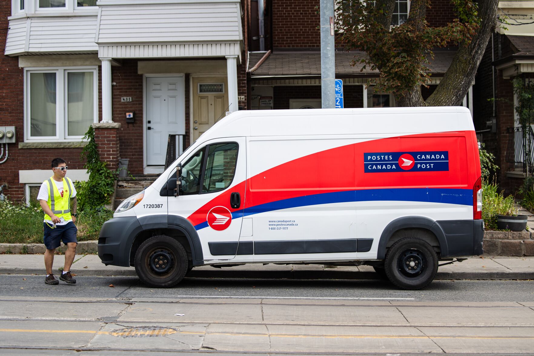 Canada Post gets go-ahead to end home mail delivery