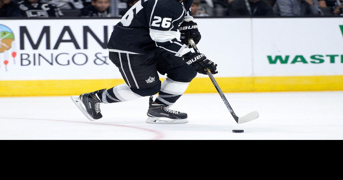 Kings defenceman Slava Voynov never struck girlfriend, lawyer says