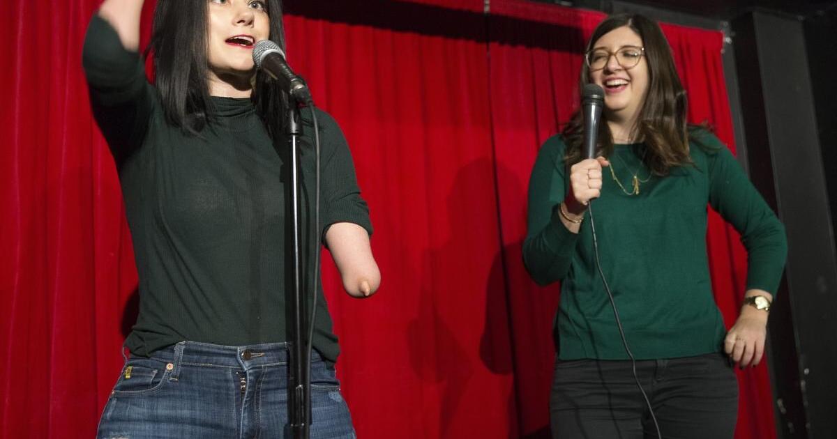 Waterloo-raised comic Courtney Gilmour, born without hands and one leg ...