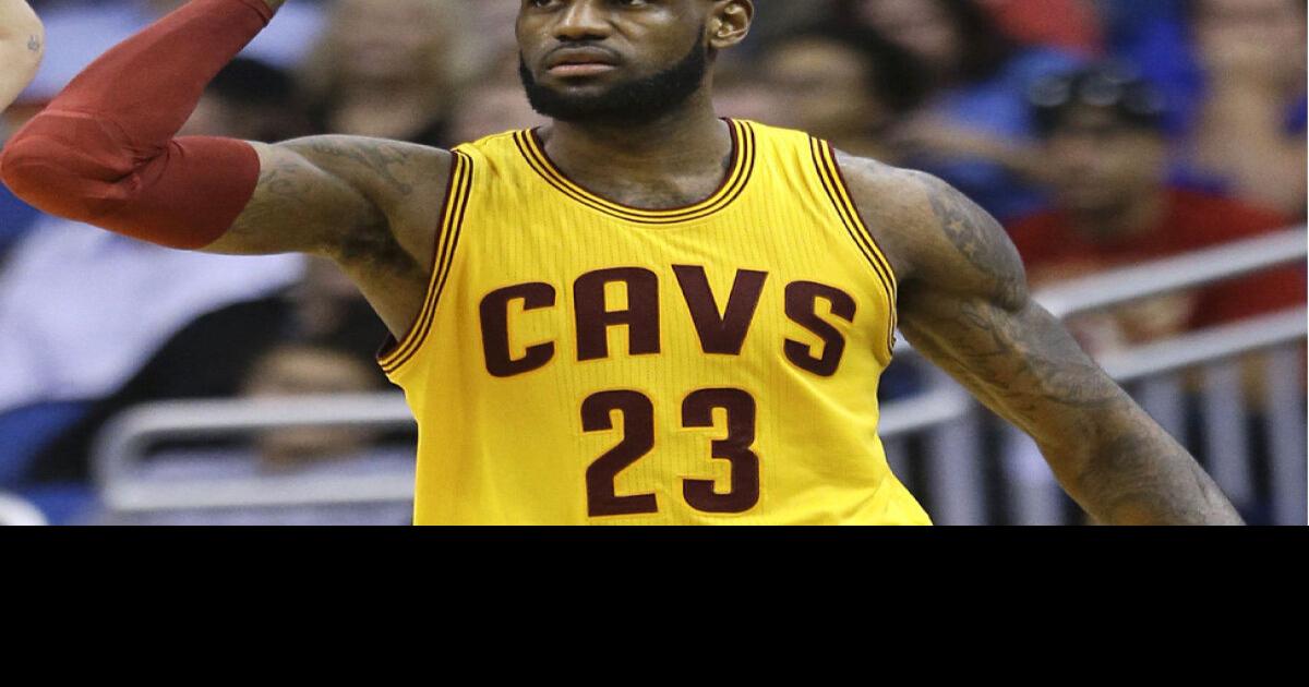 LeBron James expected to miss two weeks for Cleveland Cavaliers with injury