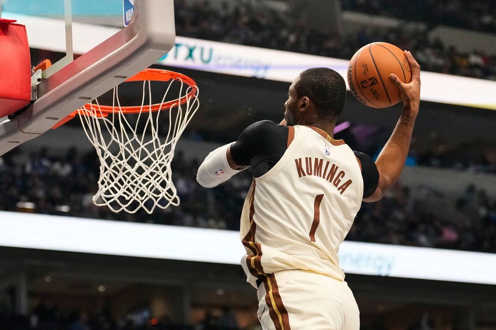 Hawks' new forward Jonathan Kuminga is out at least through All-Star ...