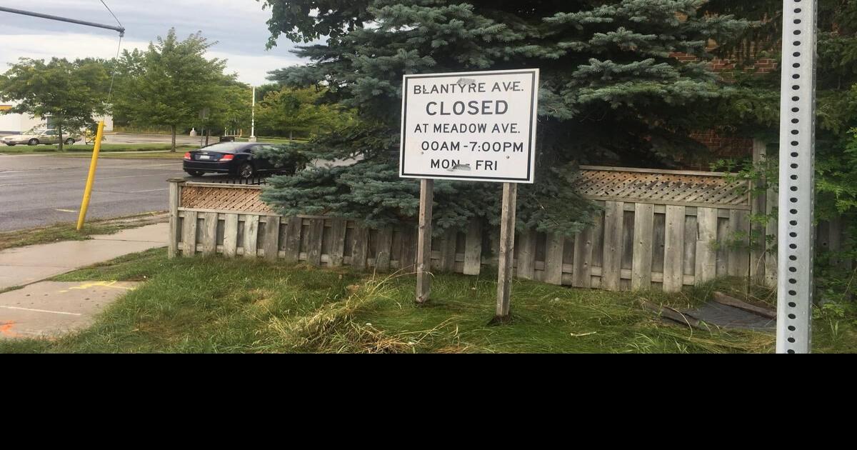 Out-of-date sign conveyed misinformation about Blantyre Avenue