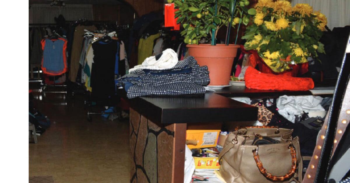 Police seize $1M in clothing, break up alleged shoplifting ring