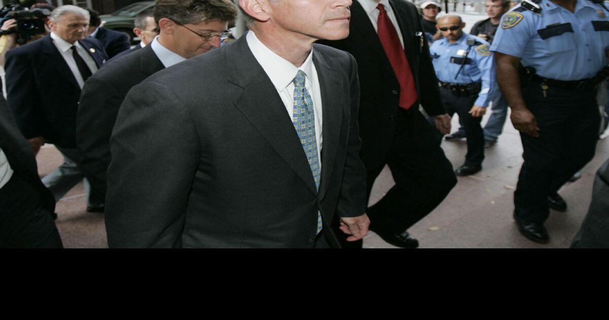 Ex-Enron CFO Andrew Fastow out of prison