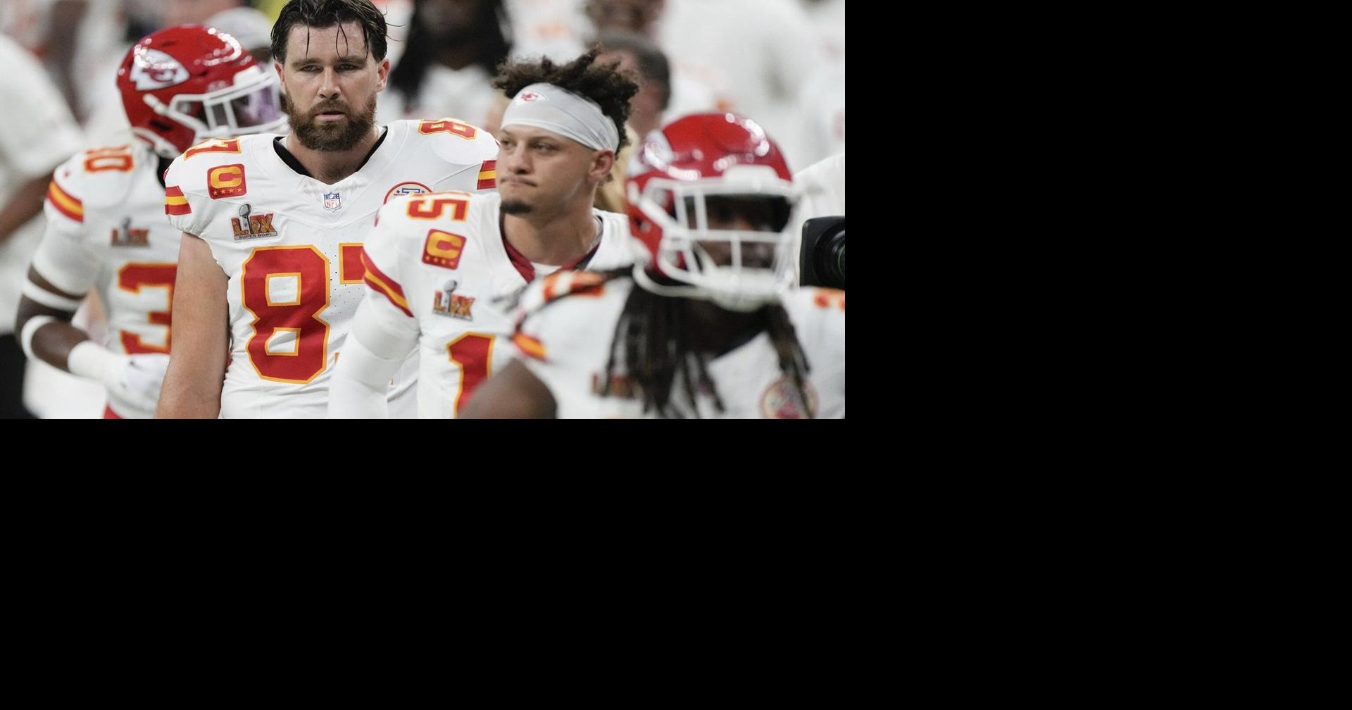 Chiefs tight end Travis Kelce plans to play next season rather than retire