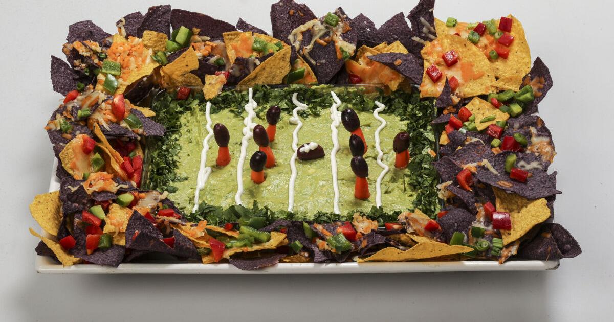 Guaca-BOWL-e Nachos Stadium