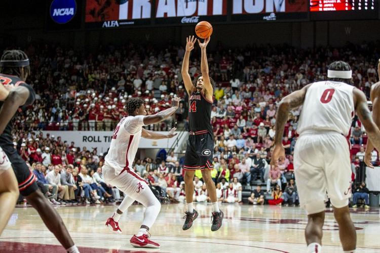 No. 4 Alabama extends winning streak to 5 games with a 90-69 victory ...