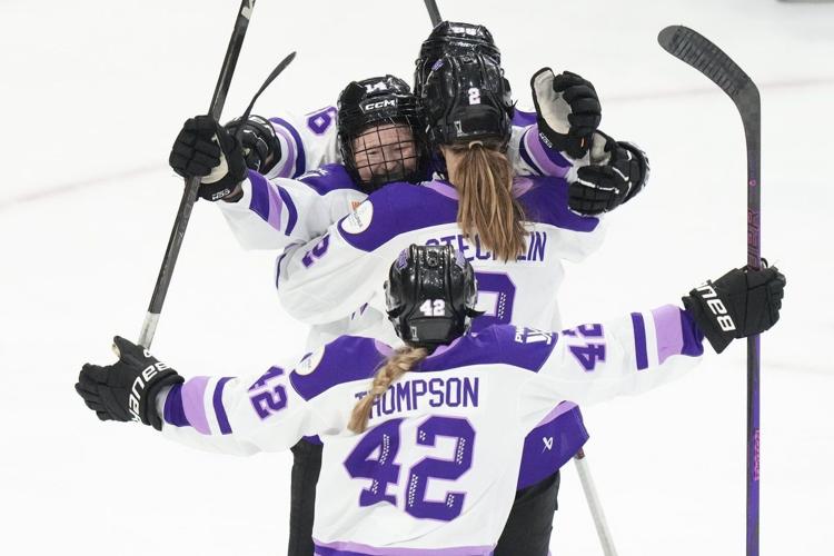 Lee Stecklein leads Frost past Sceptres 5-3; best-of-five series tied 1-1