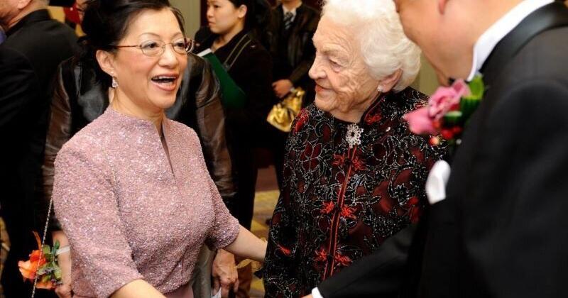 Florence Wong, a ‘might mite’ who rose to nursing home CEO