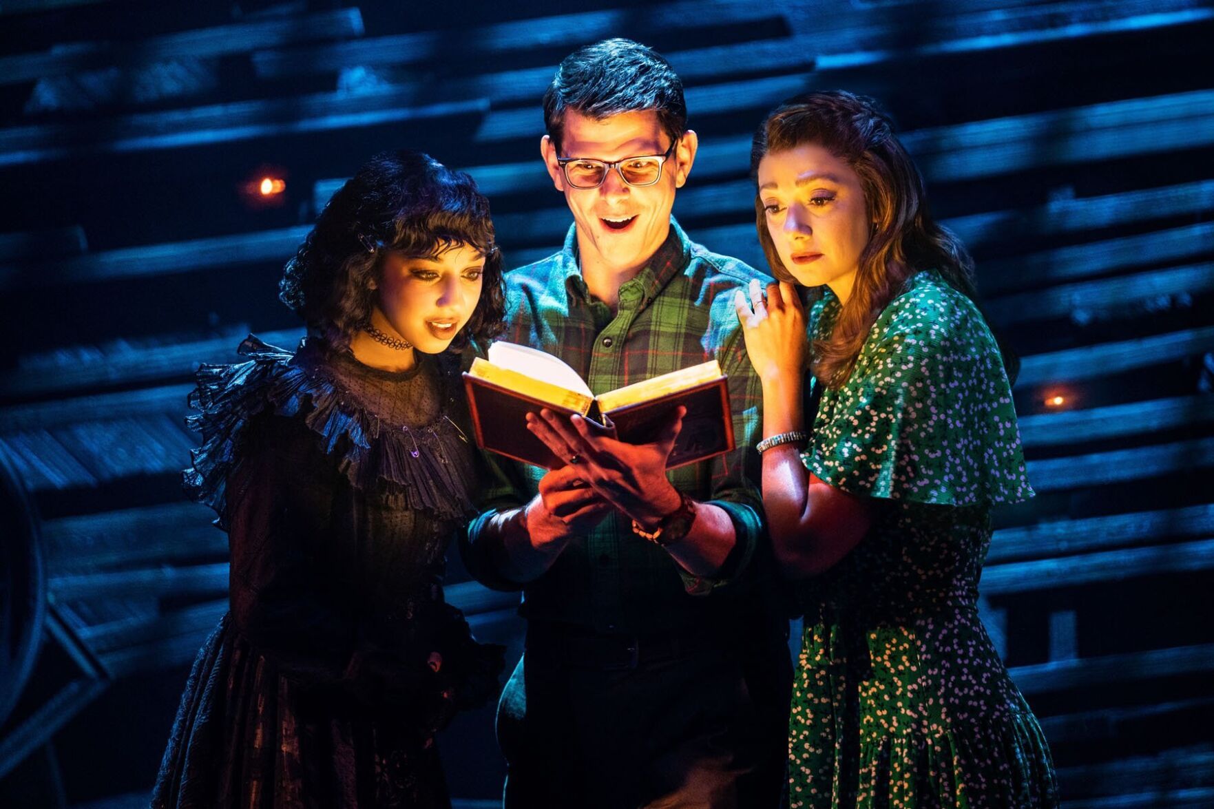 Review: ‘Beetlejuice’ at Mirvish has zillennial appeal