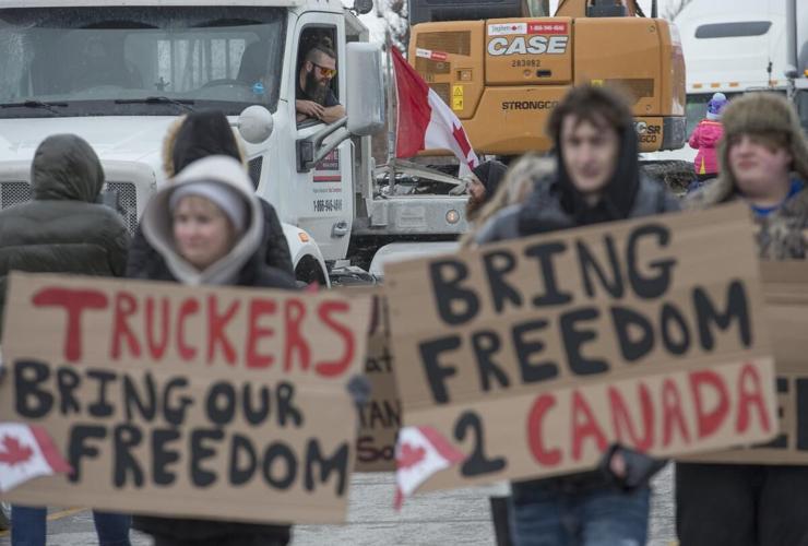 ‘Freedom Rally’ truck convoy rolls through Toronto