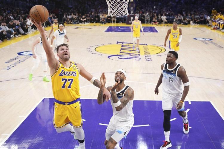 LeBron James powers the Lakers to 4th straight victory, 111-102 over ...